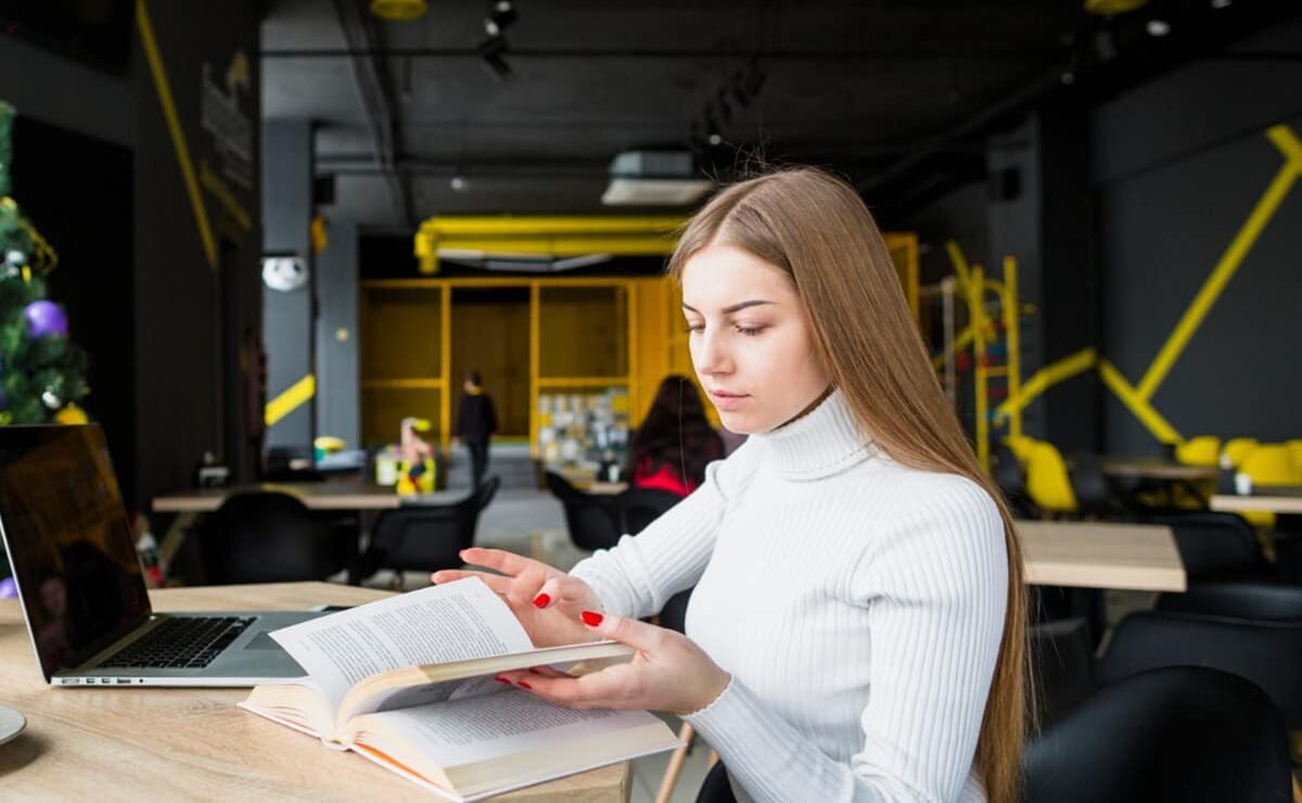 Advisory Office – HarbourCube